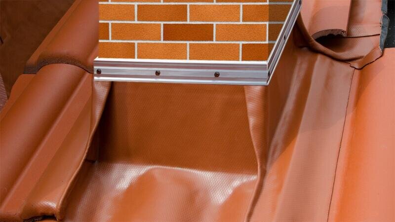 Stable roofing flashing with integrated aluminum expanded mesh — proven ...